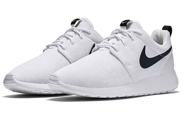 Nike Roshe One Sneakers - White/black