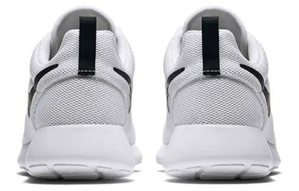 Nike Roshe One Sneakers - White/black