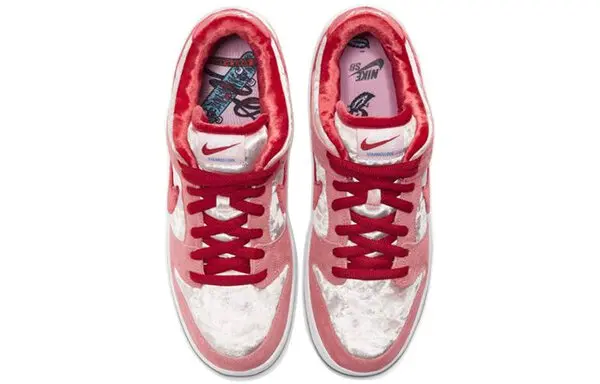 Nike X Strangelove Sb Dunk Low "valentine's Day
