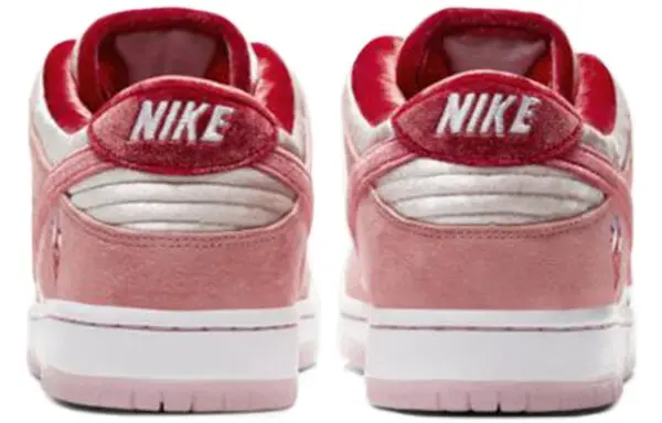 Nike X Strangelove Sb Dunk Low "valentine's Day