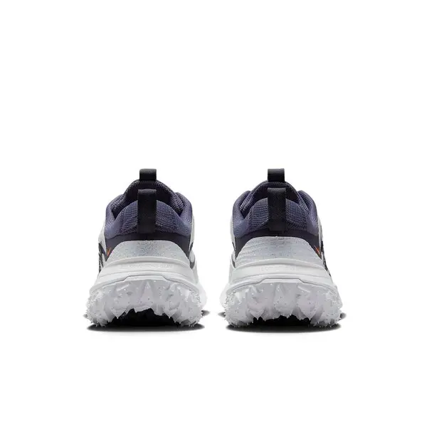 Nike Mountain Fly 2 Low Sneakers - Gridiron/black/summit White