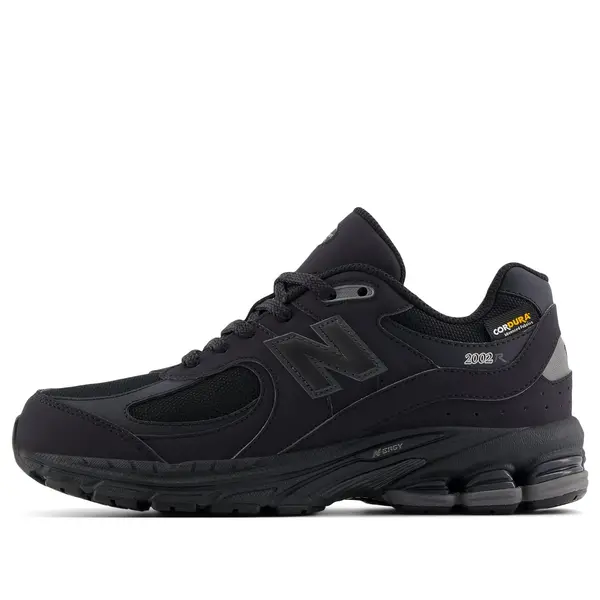 NEW BALANCE 2002 Sneakers