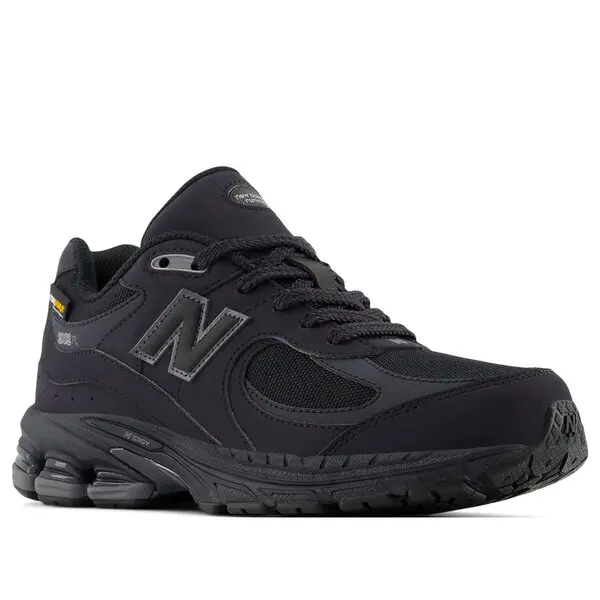 NEW BALANCE 2002 Sneakers