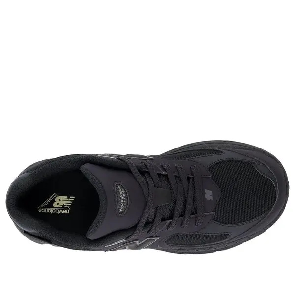 NEW BALANCE 2002 Sneakers