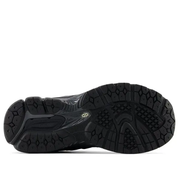 NEW BALANCE 2002 Sneakers