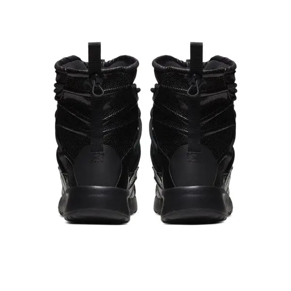 Nike Tanjun High Rise Sneakers