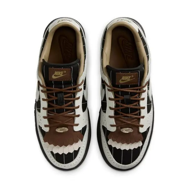 Nike Dunk Low Sneakers