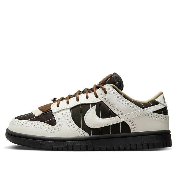 Nike Dunk Low Sneakers