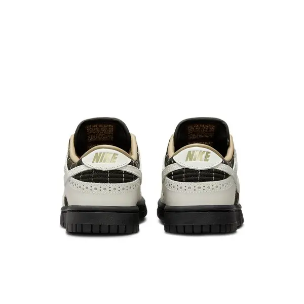 Nike Dunk Low Sneakers