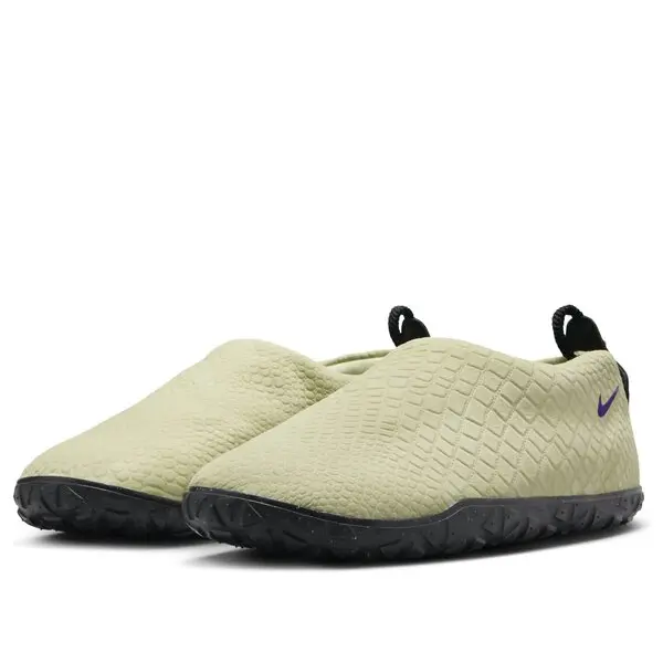 Nike Moc Premium Slip-on