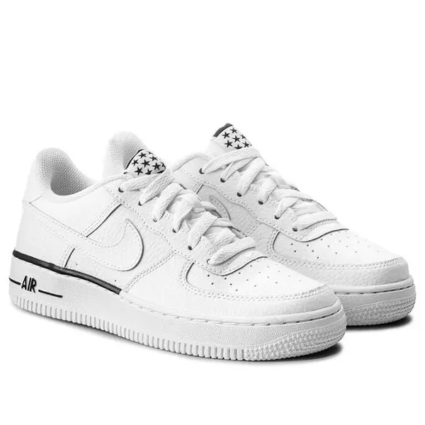 Nike Force 1 '07 Low Top Sneakers