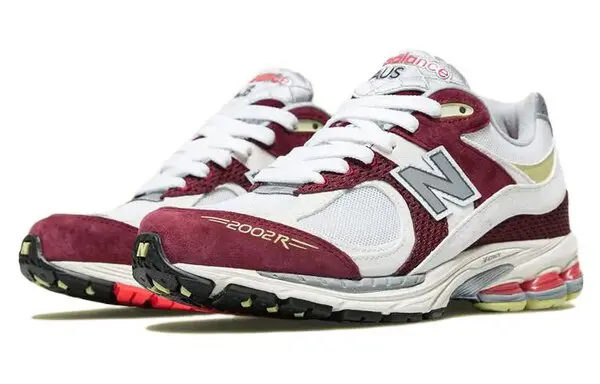 NEW BALANCE 2002r "backyard Legends Ii" X Up There Sneakers - Maroon/white/grey