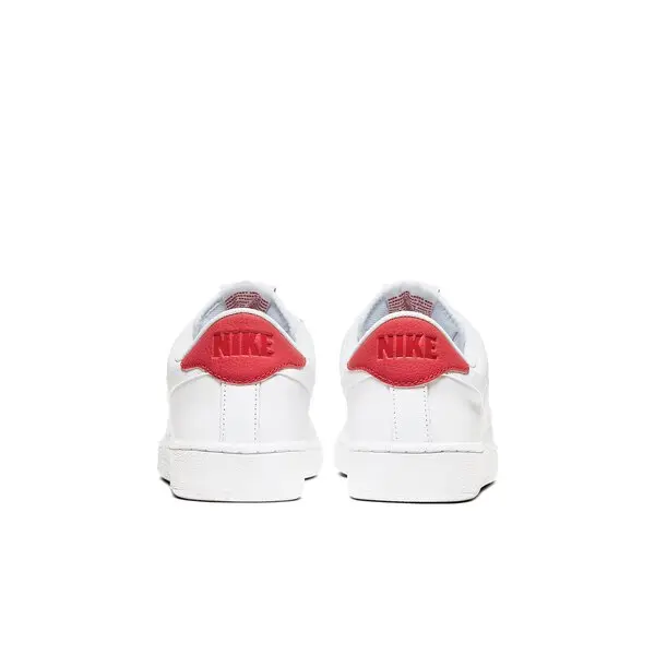 Nike Classic Cs Low Top Sneakers