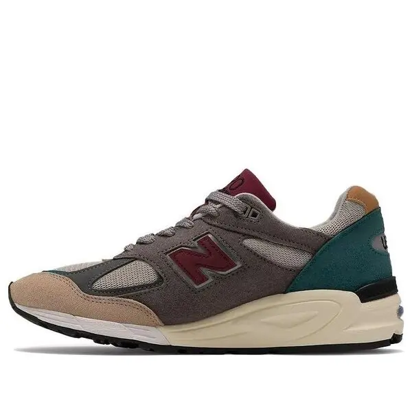 NEW BALANCE 990v2 Made In Usa Sneakers - Khaki/gray/green