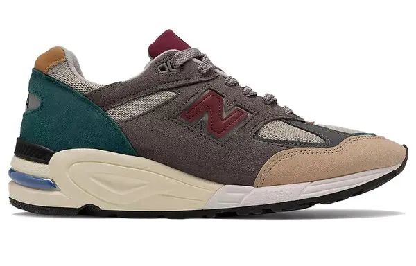 NEW BALANCE 990v2 Made In Usa Sneakers - Khaki/gray/green