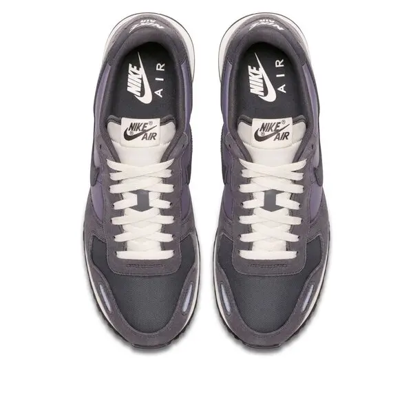 Nike Vortex Sneakers - Blackpurple