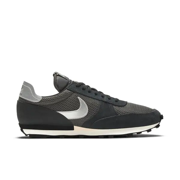 Nike Daybreak-type Sneakers - Gray/black/silver
