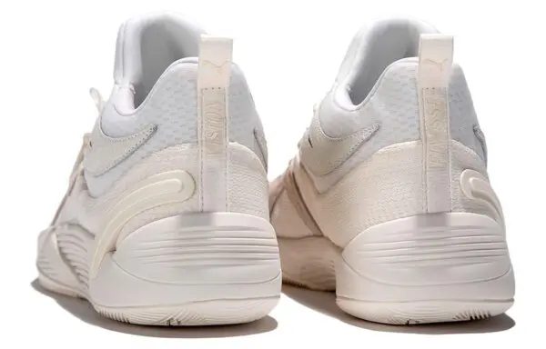 PUMA Skylar Diggins Smith X Trc Blaze Court Nu "reflections - Frosted Ivory