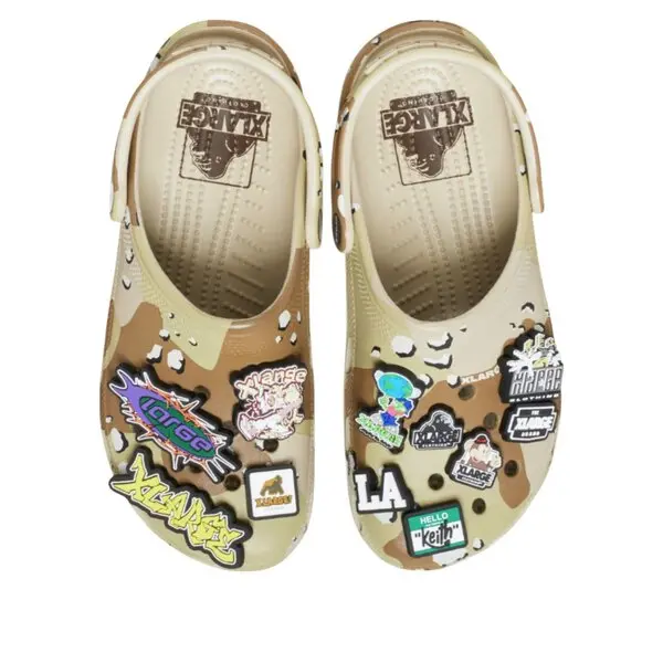 CROCS X Xlarge Classic Clog - Desert Camo