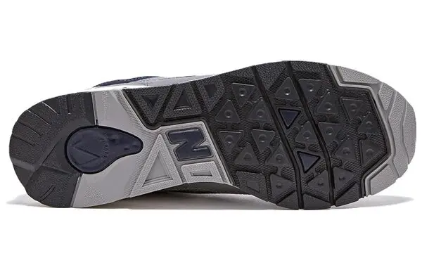 NEW BALANCE 1600 Low Top Sneakers - Grey
