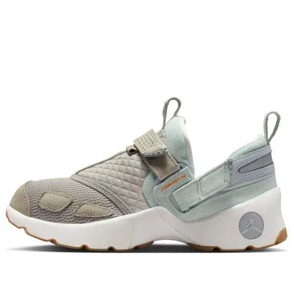 JORDAN Air Trunner Lx "corduroy" Sneakers