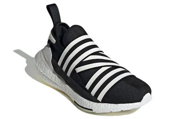 Adidas Y-3 Ultra Boost 22 Sneakers - Black/white