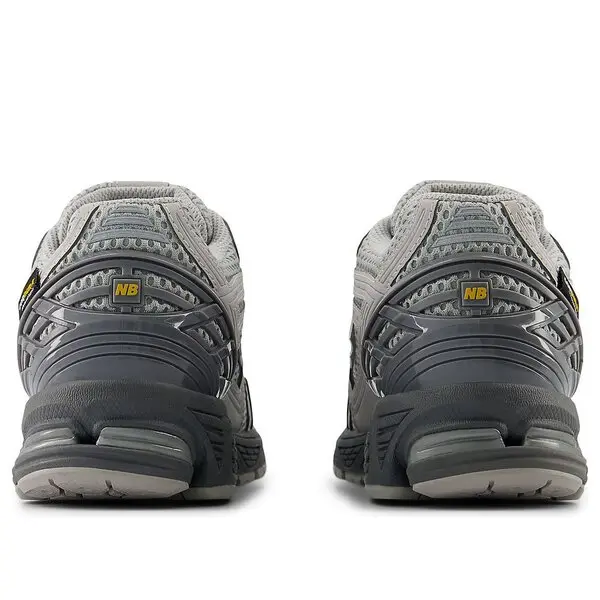 NEW BALANCE 1906r "raincloud" Sneakers - Raincloud/grey