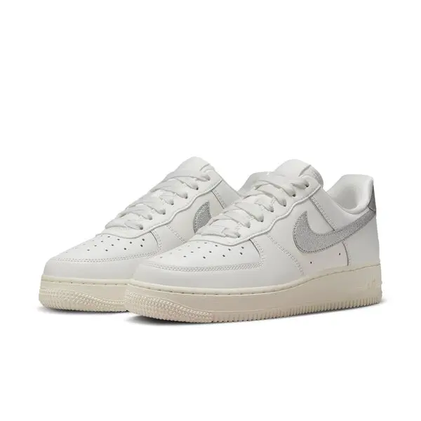 Nike Force 1 '07 Essential Sneakers