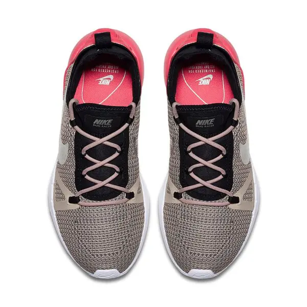 Nike Duel Racer Low Top Sneakers