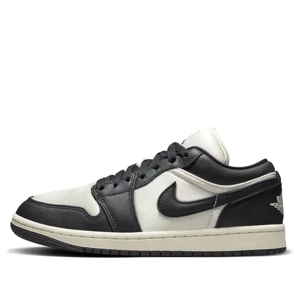 JORDAN 1 Low Se Vintage Panda Sneakers