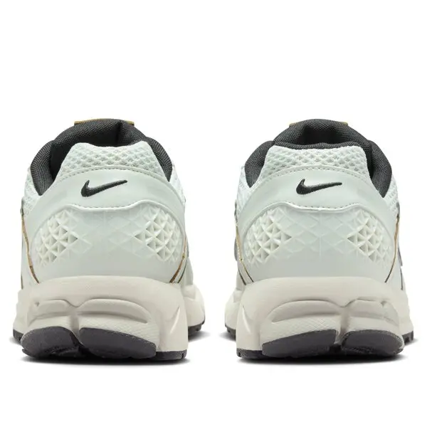 Nike Zoom Vomero Sneakers - Light Silver/chrome/light Bone