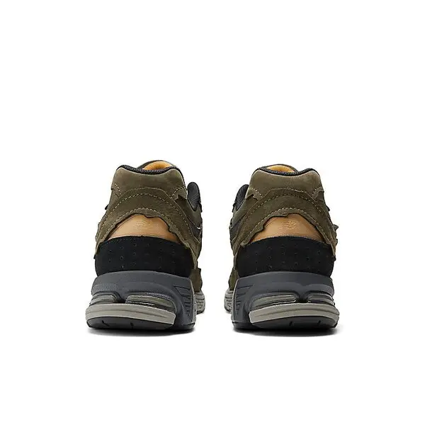NEW BALANCE 2002r "protection Pack Olive" Sneakers - Dark Moss/grey/black