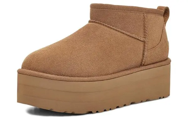UGG Classic Ultra Mini Platform Boots - Chestnut