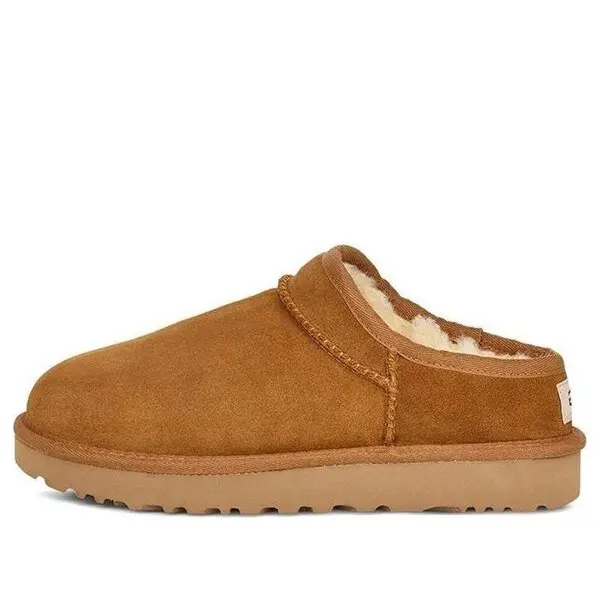 UGG Classic Slipper - Brown