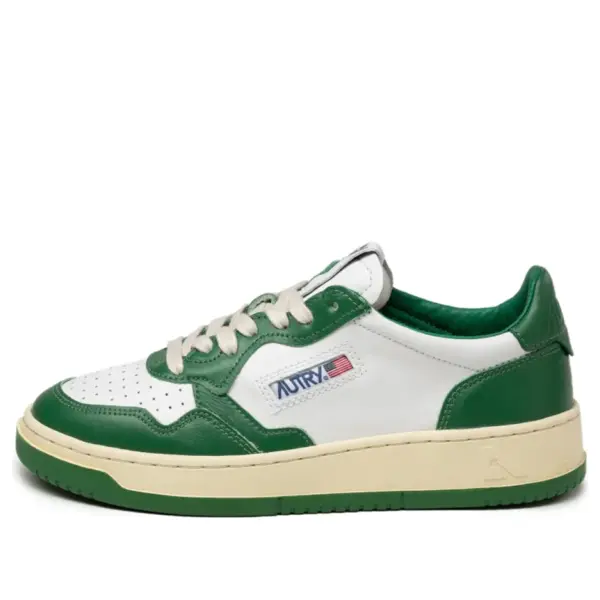 AUTRY Medalist Low Leather Sneakers - Green/white