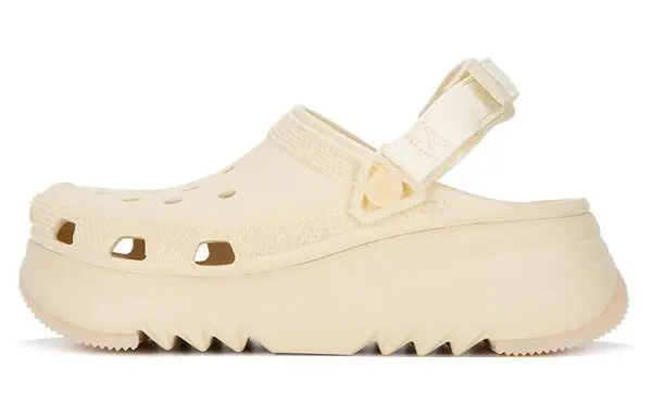CROCS Classic Hiker Xscape Clog - Cream