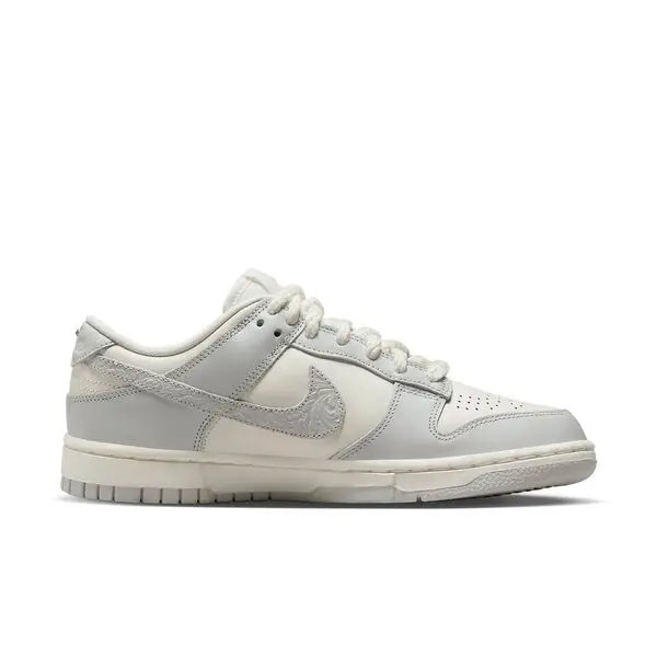 Nike Dunk Low Needlework Sail Aura Sneakers