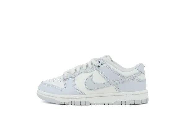 Nike Dunk Low Needlework Sail Aura Sneakers - Gray