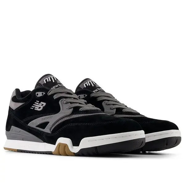 NEW BALANCE Numeric 770 Low Top Sneakers - Black/grey