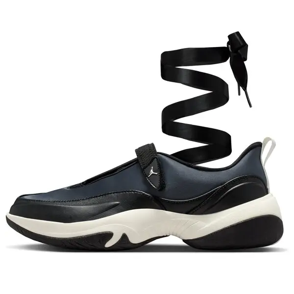 JORDAN Air Pointe Sneakers - Black/sail