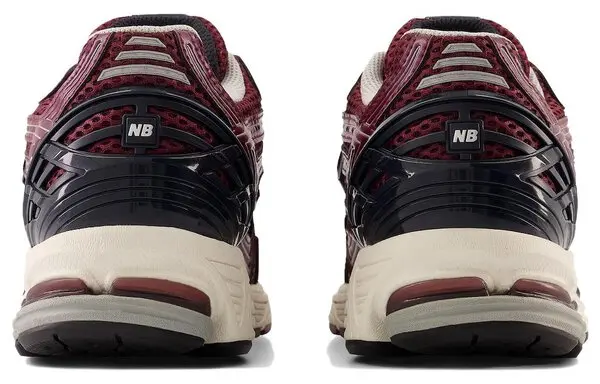 NEW BALANCE 1906r Sneakers - Red
