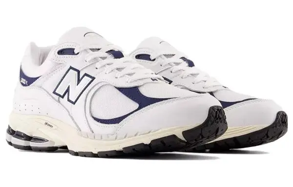 NEW BALANCE 2002r Sneakers - White/blue