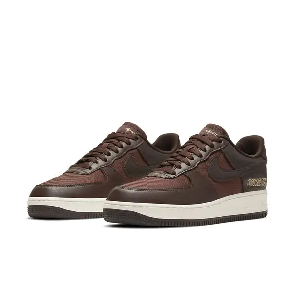 Nike Force 1 Gtx Low Top Sneakers