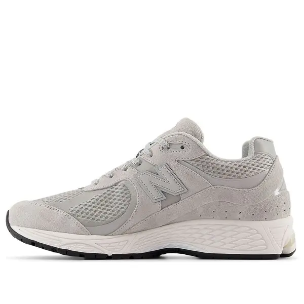 NEW BALANCE 2002r Sneakers - Grey/raincloud/metallic