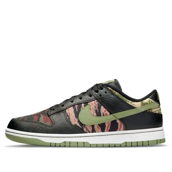 Nike Dunk Low Se "crazy Camo" Sneakers - Black/multi Olive