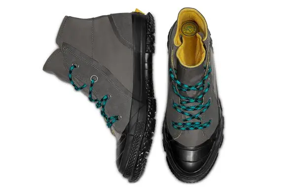 CONVERSE Chuck Taylor Mc18 Hi Sneakers