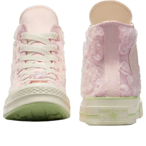 CONVERSE Chuck 70 Hi High Top Sneakers - Pink