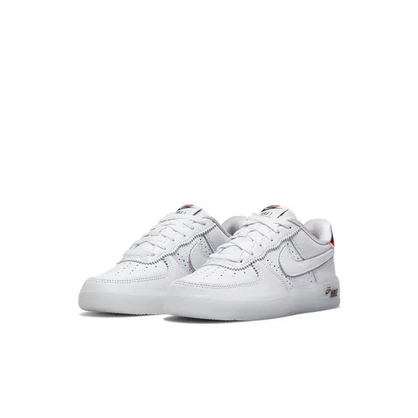 Nike Force 1 'be True' Sneakers