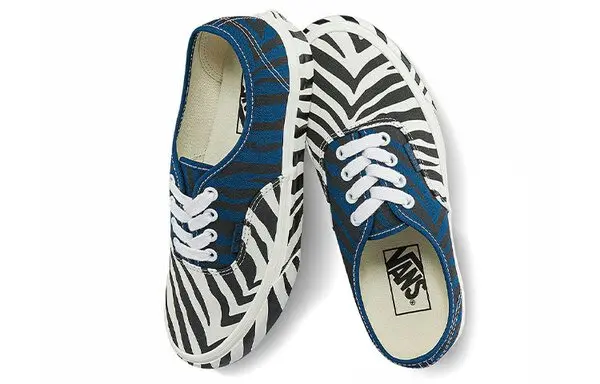VANS Authentic Animal Low-top Sneakers - White/black/blue