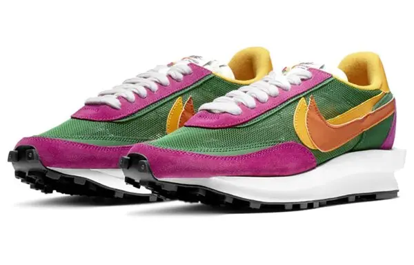 Nike X Sacai Ld Waffle "pine Green - Red/green